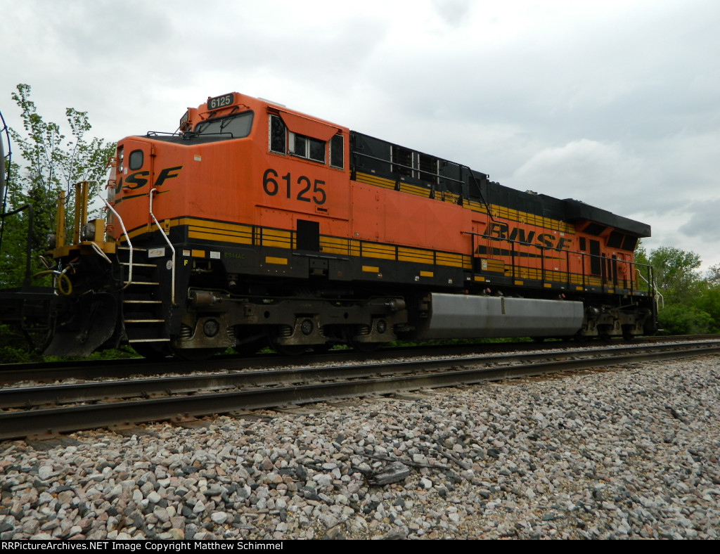 BNSF 6125 - DPU